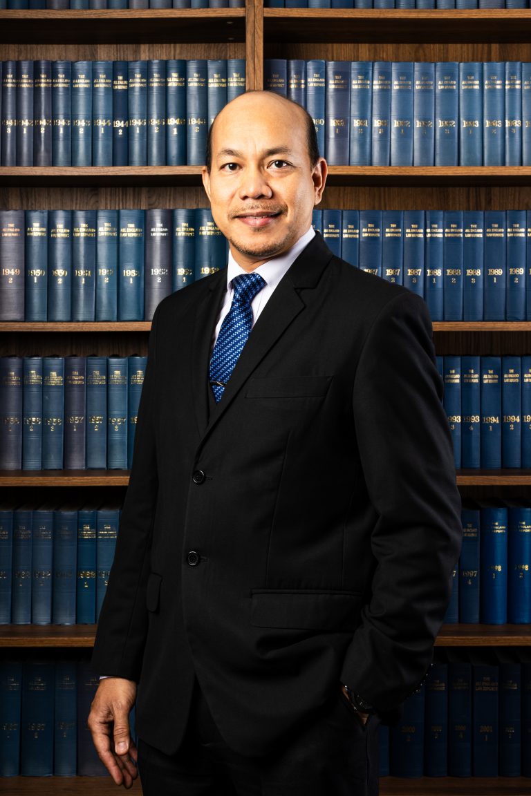 Our Team – Che Mokhtar & Ling